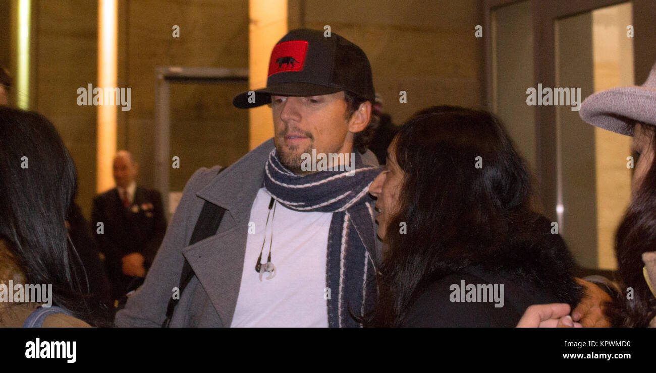 Singer-songwriter, Jason Mraz, meeting fans on 11th February, 2015 ...
