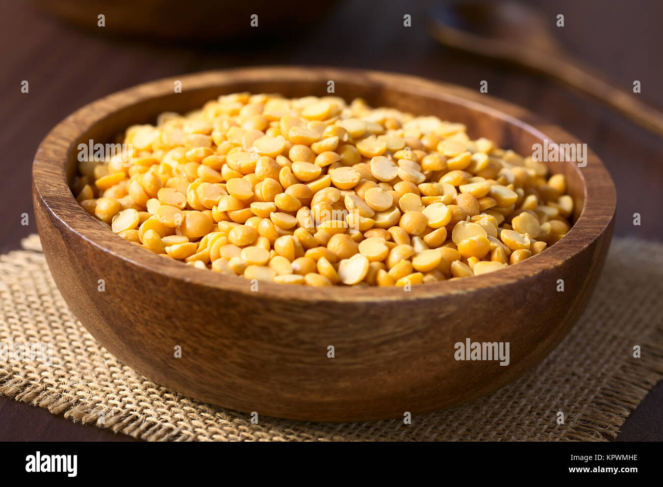 Yellow split peas pulse hi-res stock photography and images - Alamy