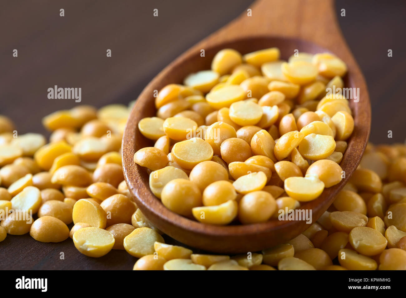 Raw Yellow Split Peas Stock Photo - Alamy