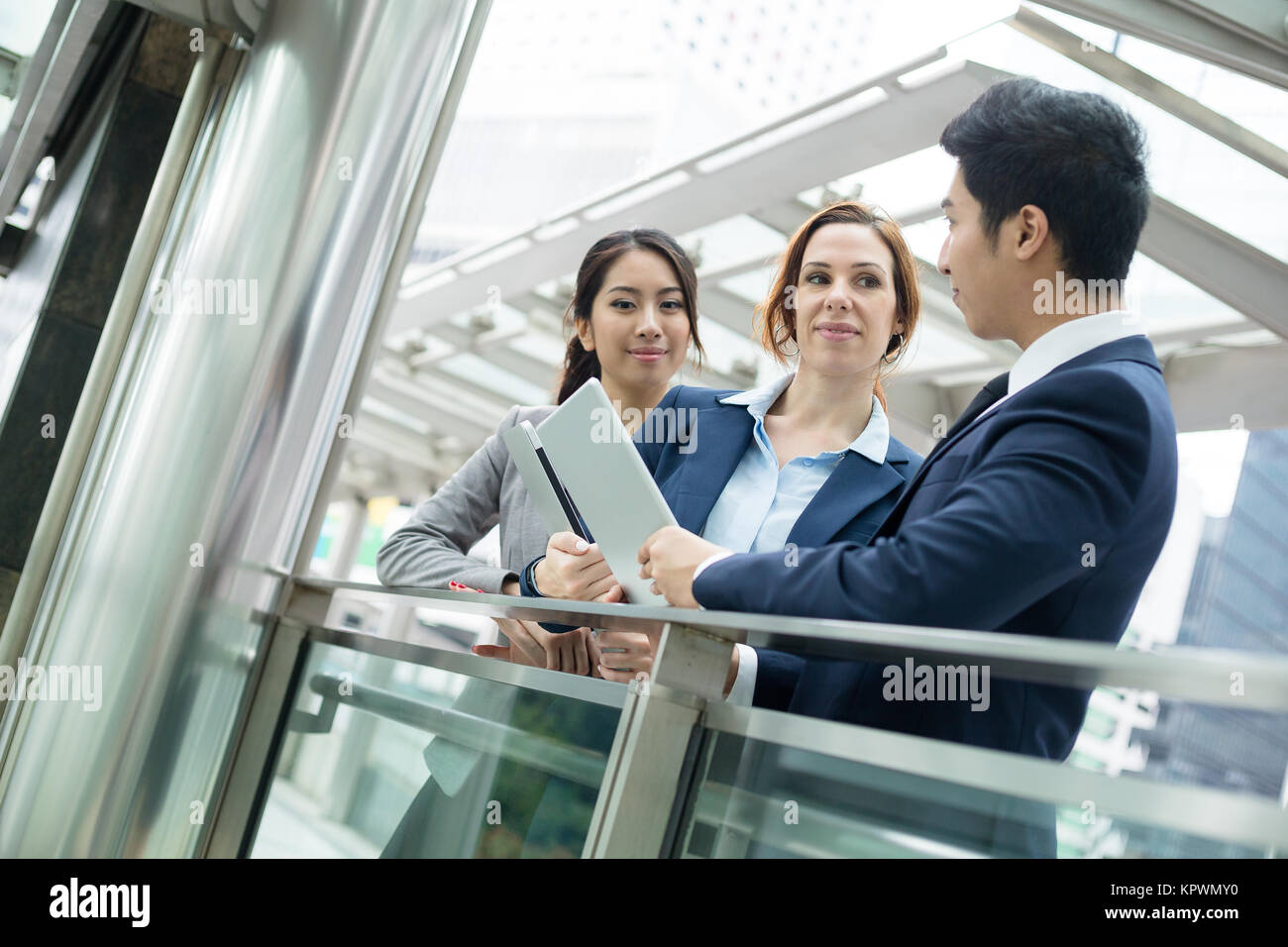 Window woman talk man outdoor hi-res stock photography and images - Alamy