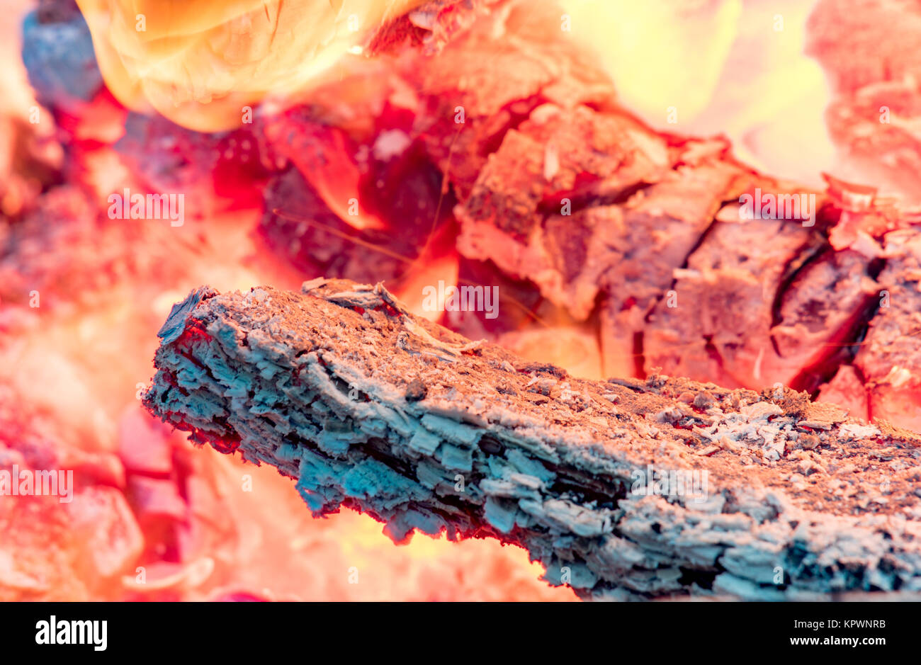 Wood fire -burning embers in close-up Stock Photo - Alamy