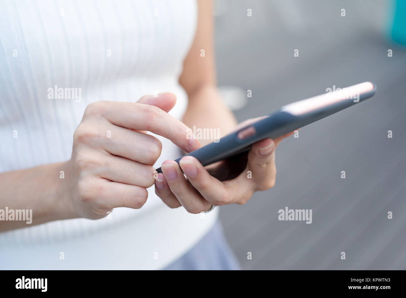 Woman use of mobile phone Stock Photo - Alamy