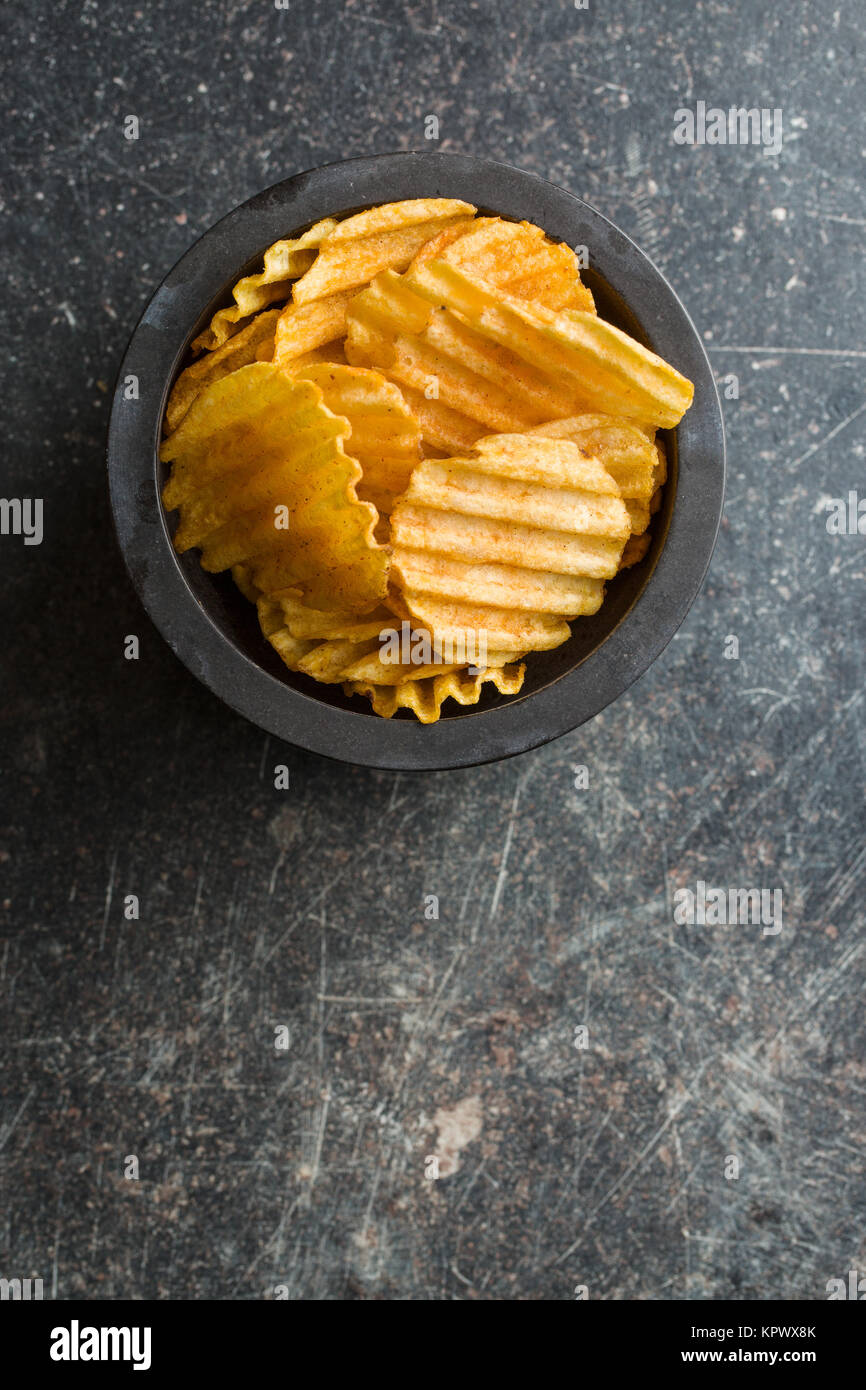 Thick cut crispy chips hi-res stock photography and images - Alamy