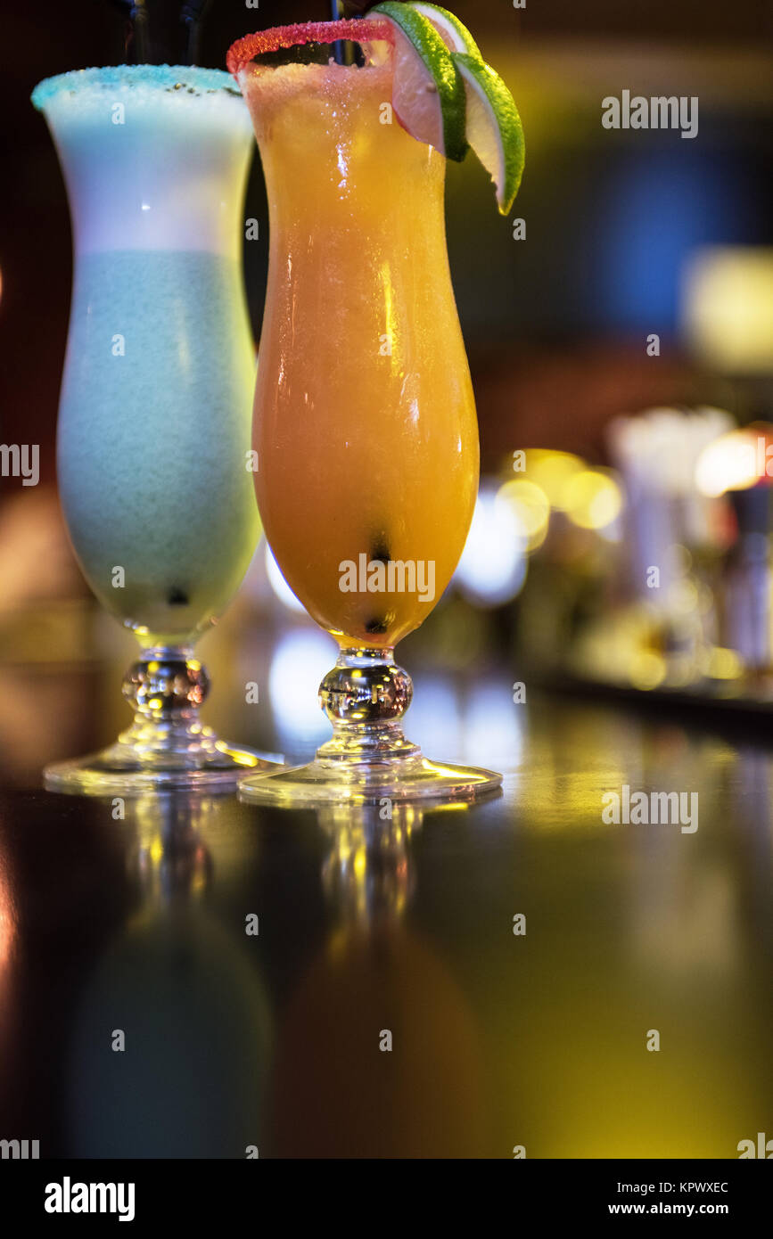 cocktails on bar background Stock Photo - Alamy