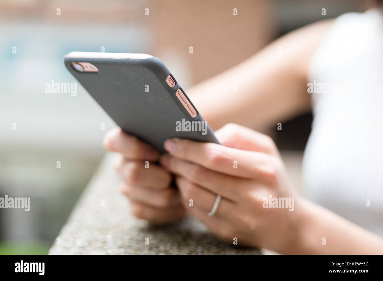 Woman use of mobile phone Stock Photo - Alamy