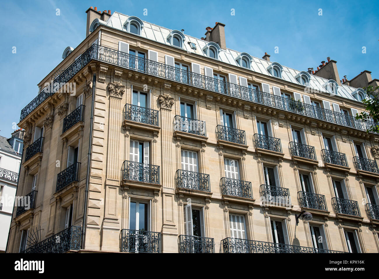 beautiful old residential house in paris,france Stock Photo - Alamy