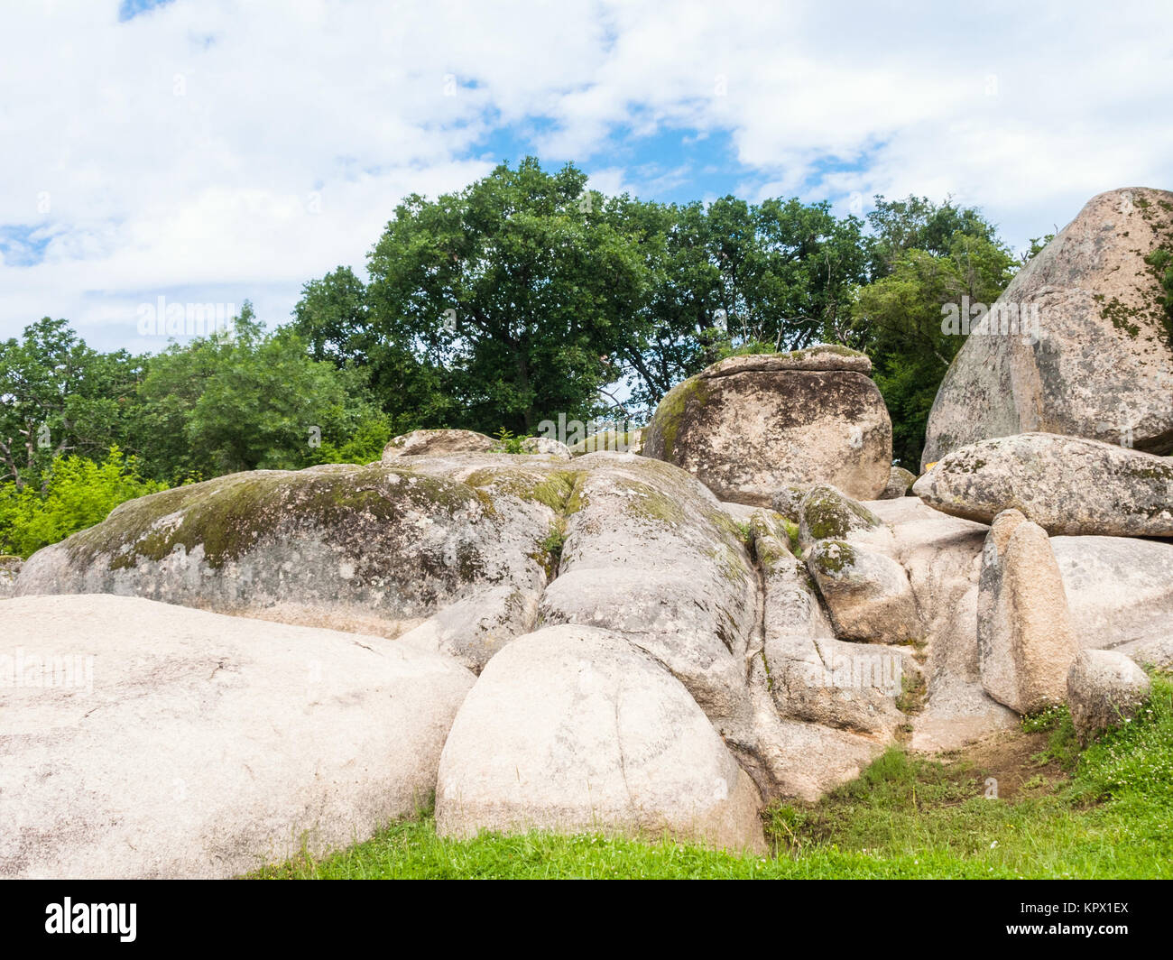 huge boulders of thracian megaliths beglik tash Stock Photo - Alamy