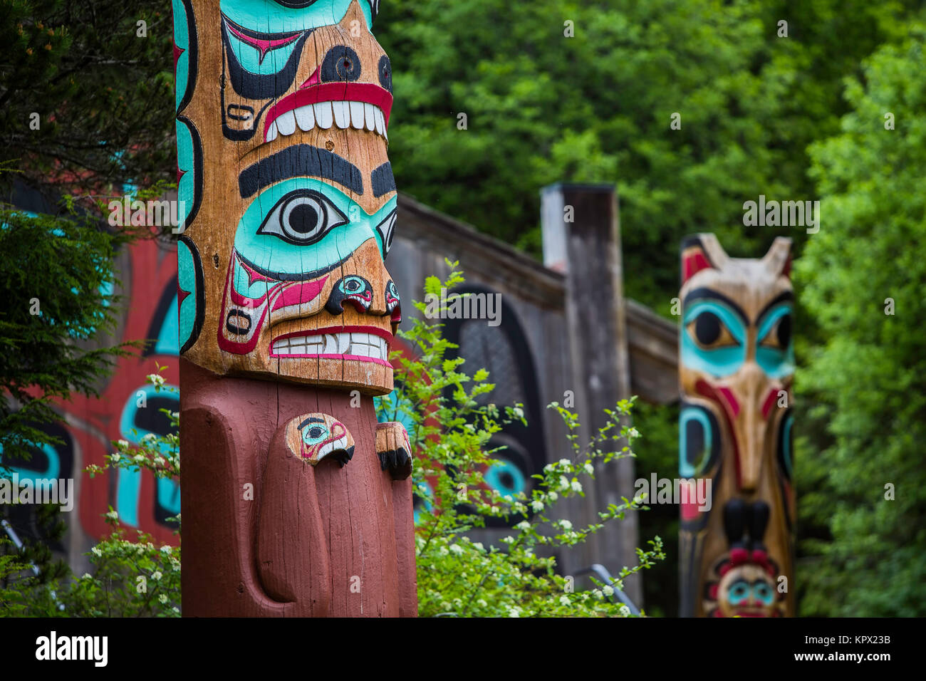 Totem Village Tribal House High Resolution Stock Photography and Images ...