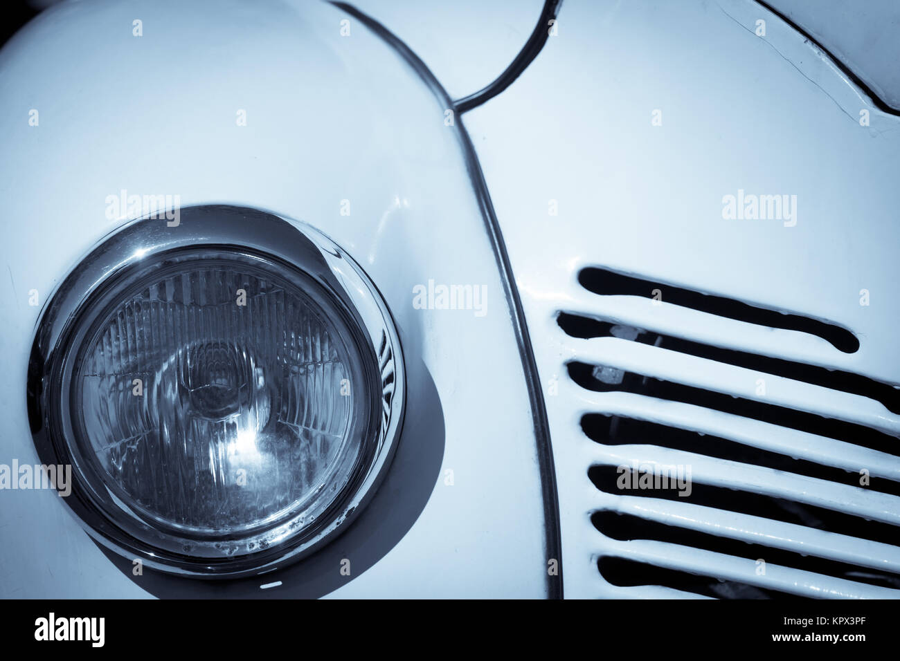 Vintage car headlight Stock Photo - Alamy