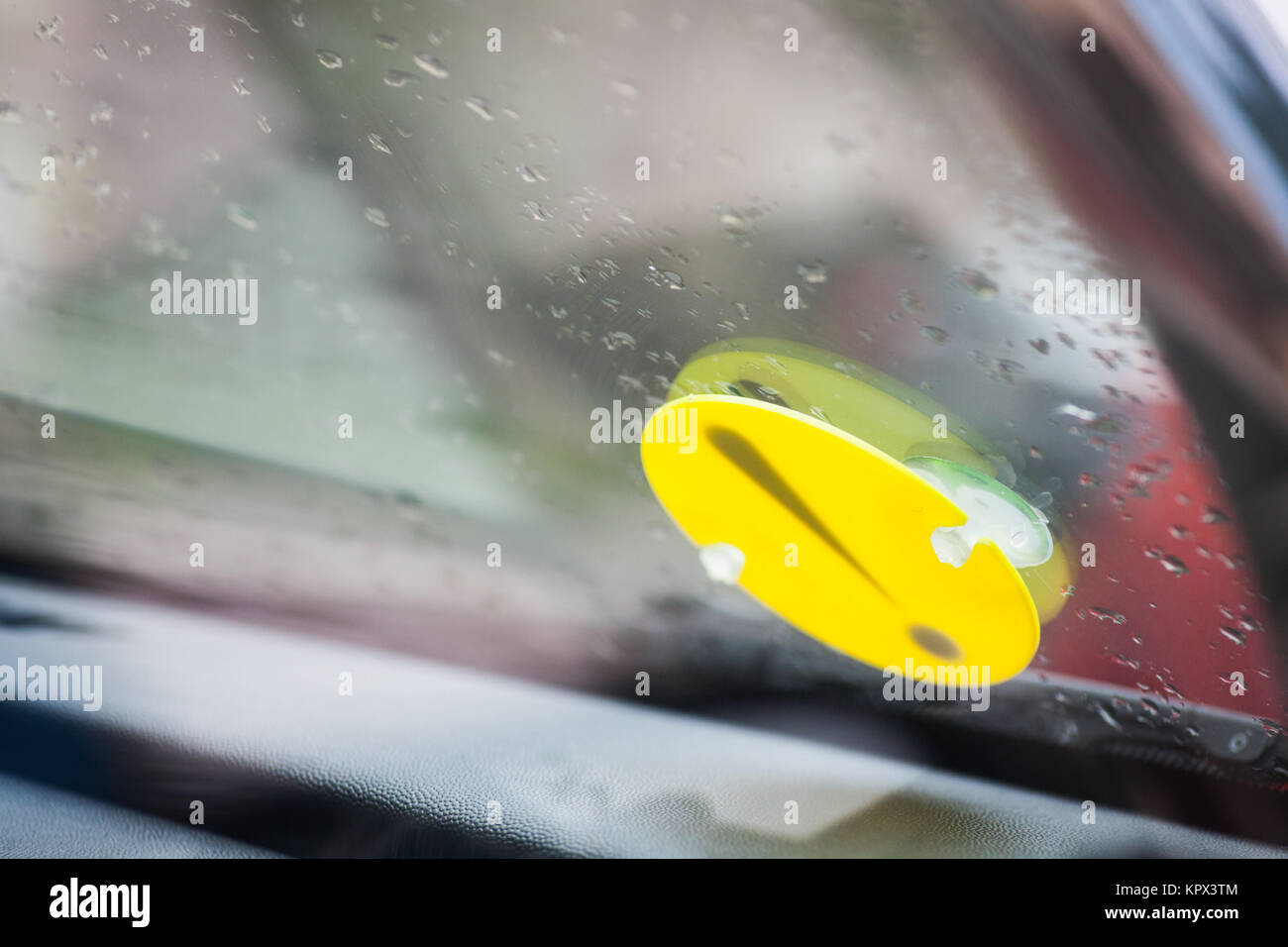 Beginner driver sign Stock Photo - Alamy