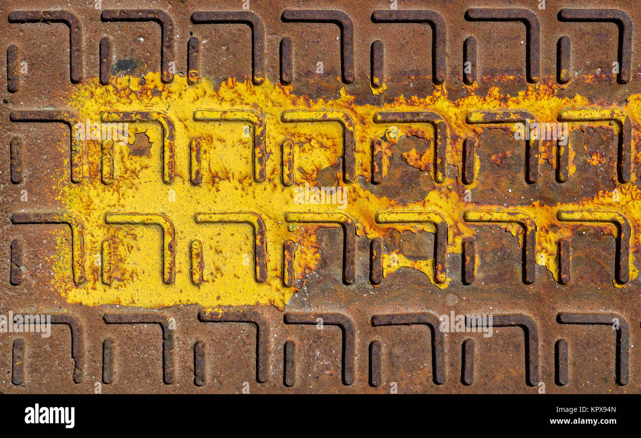 Rusted metal manhole cover hi-res stock photography and images - Alamy