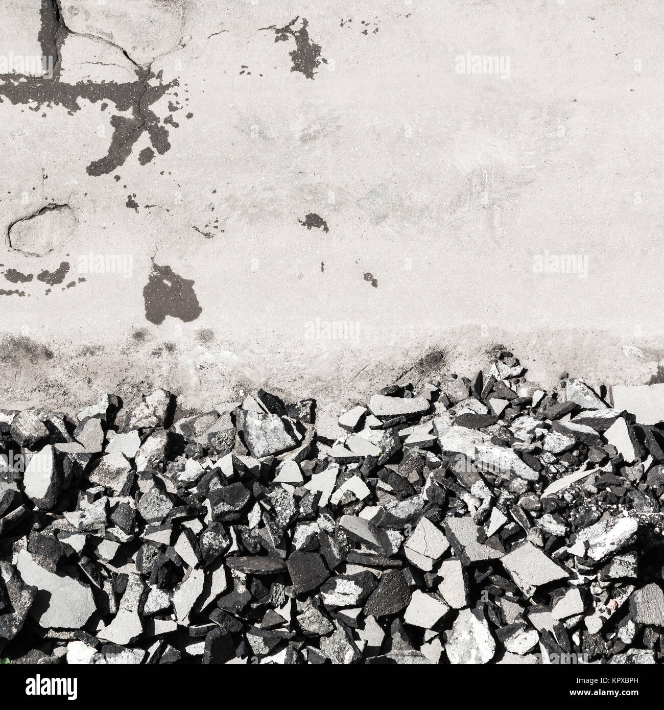 above view heap of asphalt pieces on side of road Stock Photo - Alamy