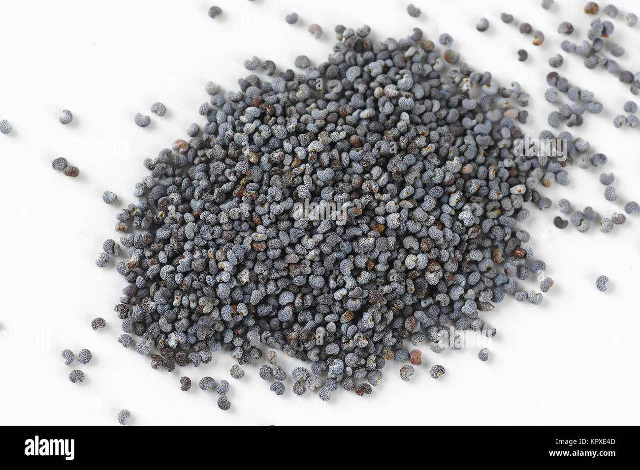 pile of poppy seeds Stock Photo - Alamy
