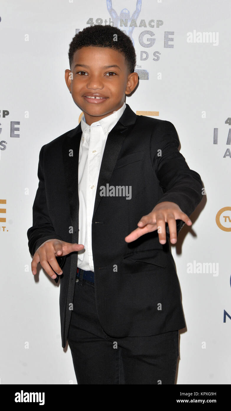 Beverly Hills, Ca. 16th Dec, 2017. Lonnie Chavis at The 49th NAACP ...