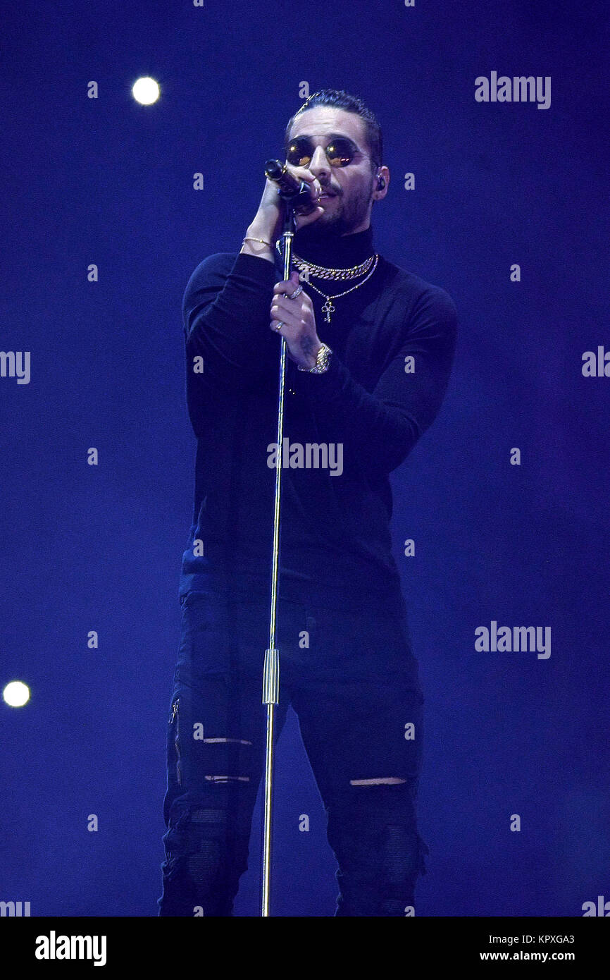 Cantante colombiano hi-res stock photography and images - Alamy