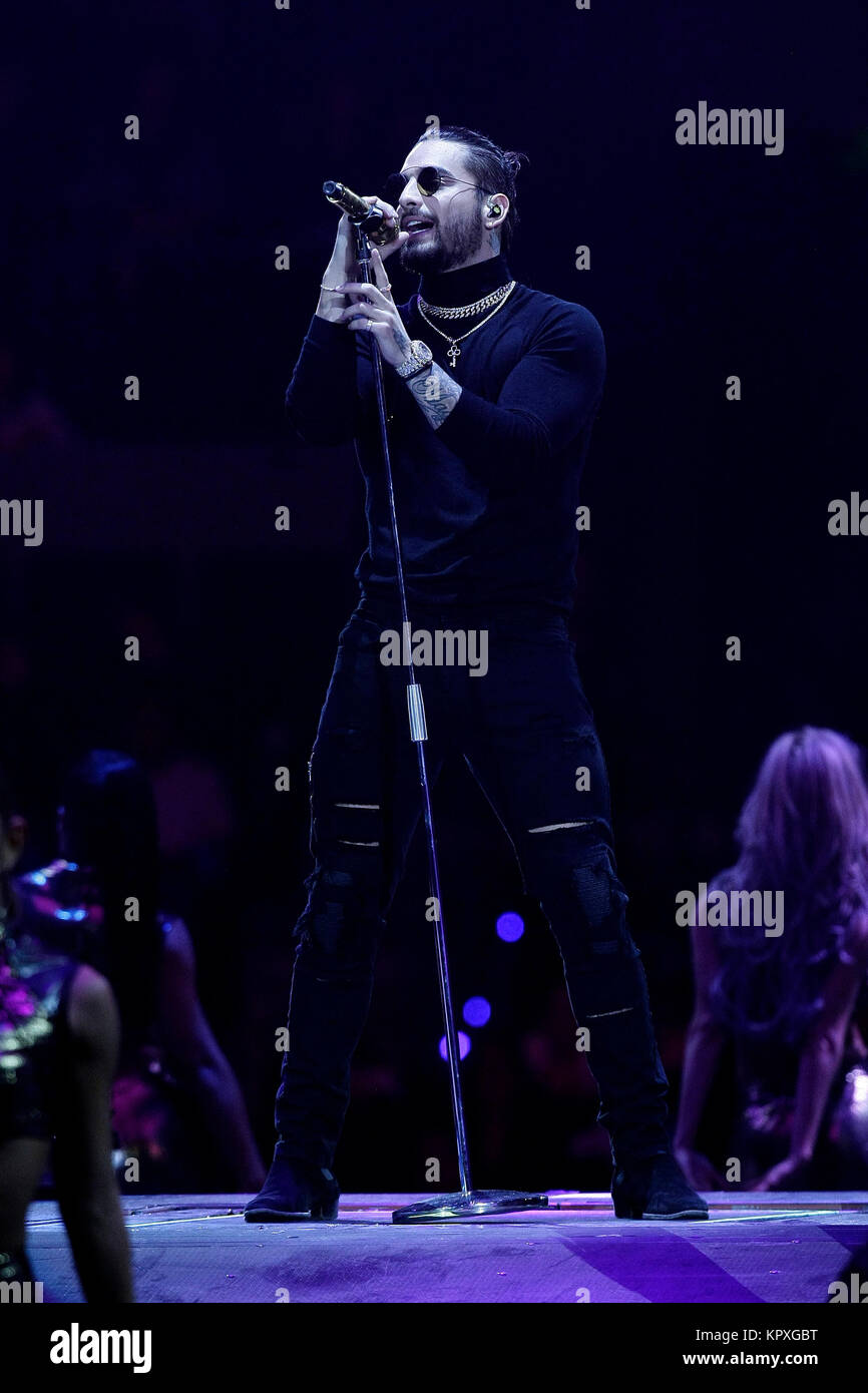 Maluma concert hi-res stock photography and images - Alamy