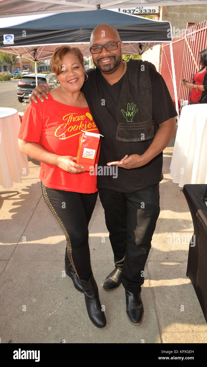 Los Angeles, Ca, USA. 16th Dec, 2017. Sonya Marchand and Manly Handz at ...