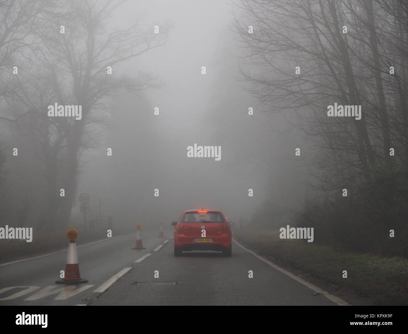 Detling Hill, Maidstone, Kent, UK. 17th Dec, 2017. UK Weather: thick ...