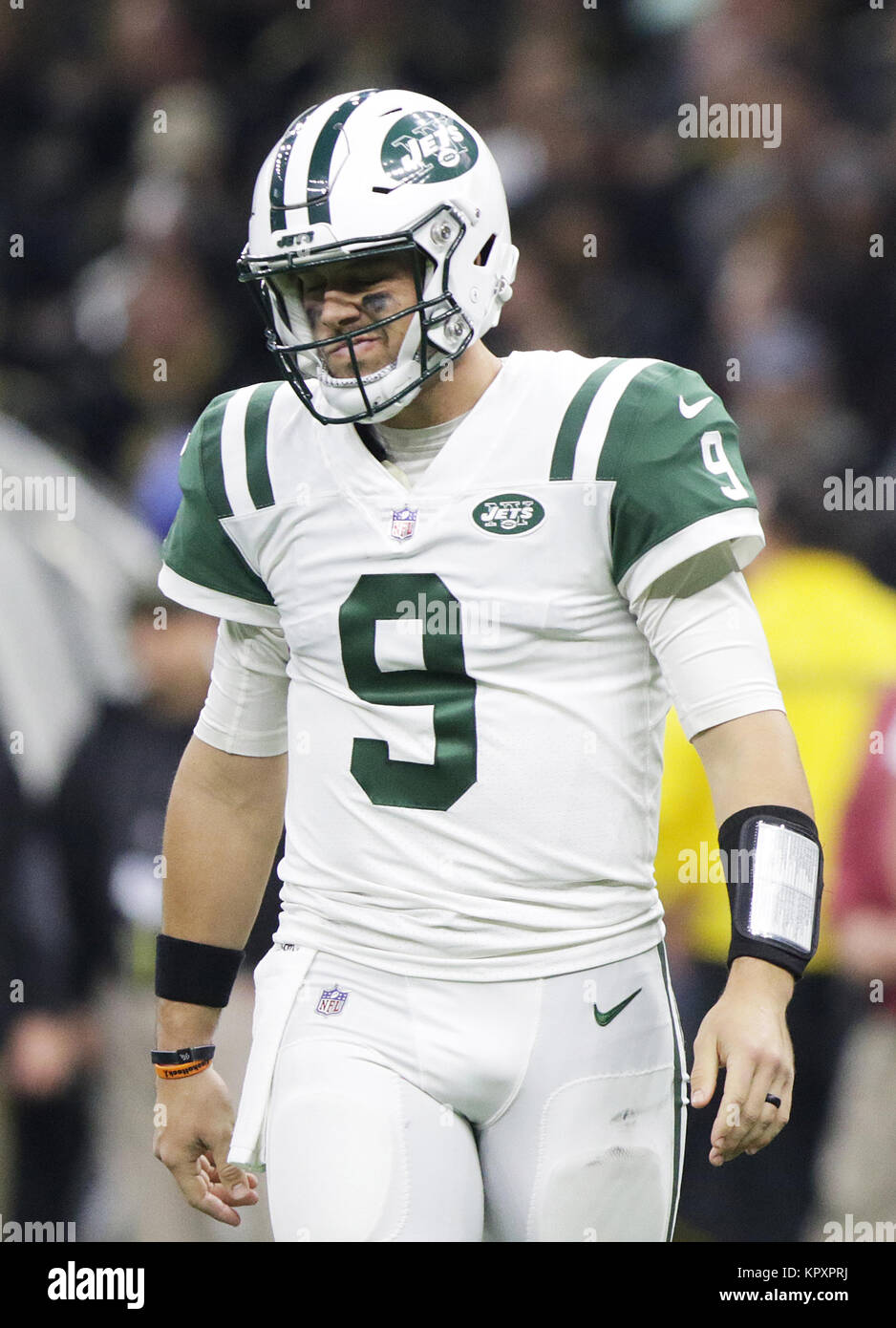 New Orleans, LOUISIANA, USA. 17th Dec, 2017. New York Jets quarterback ...