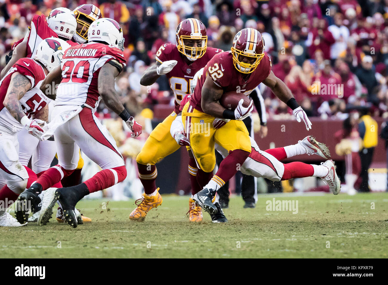 Landover, Maryland, USA. 17th Dec, 2017. Washington Redskins running ...