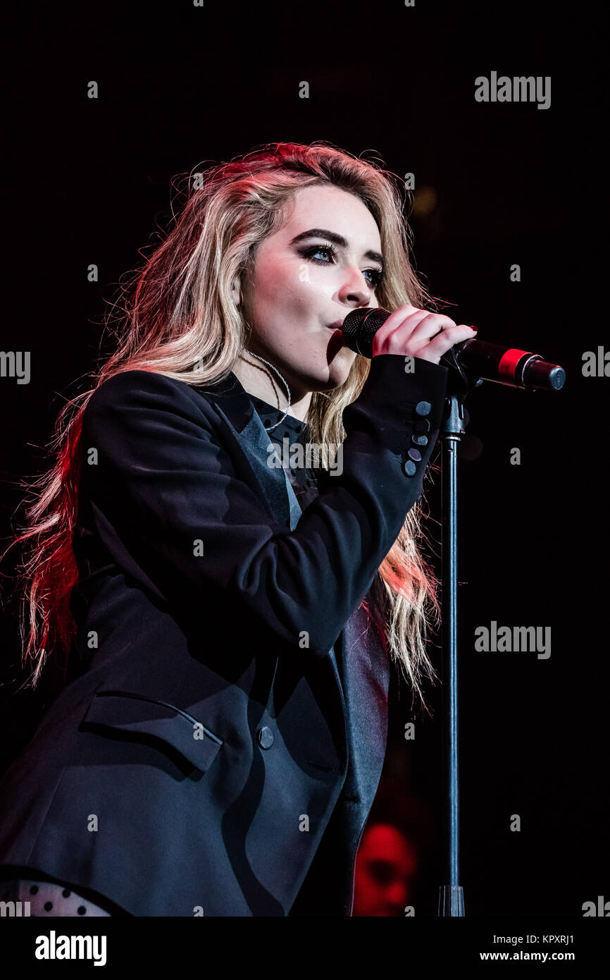 Tampa, USA. 16th Dec, 2017. Sabrina Carpenter performing at 93.3 FLZ's ...