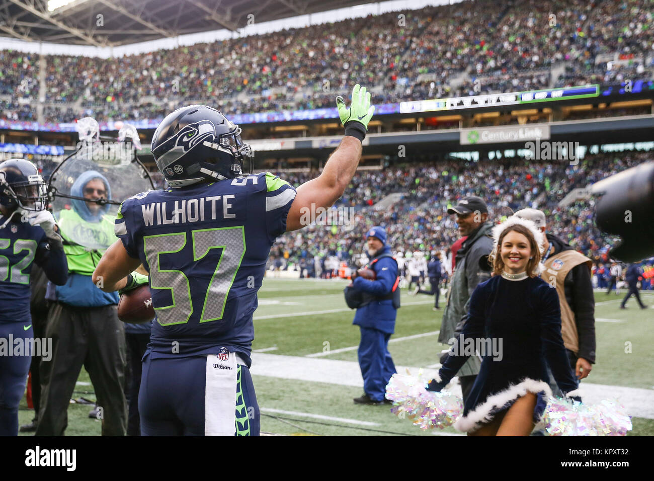 Seattle, WA, USA. 17th Dec, 2017. Seattle Seahawks linebacker Michael ...