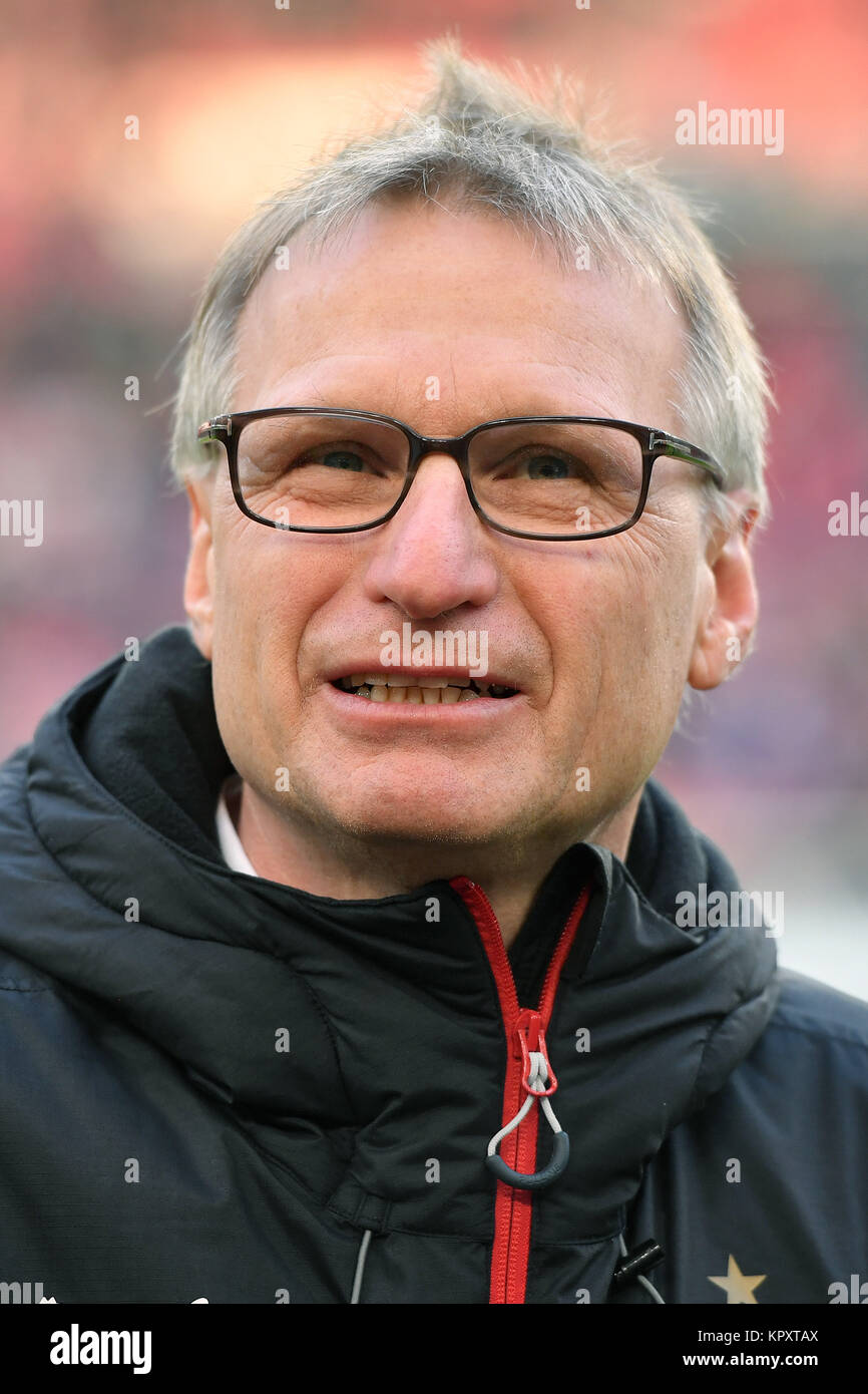 Stuttgart, Deutschland. 16th Dec, 2017. Michael RESCHKE (Sportvorstand ...