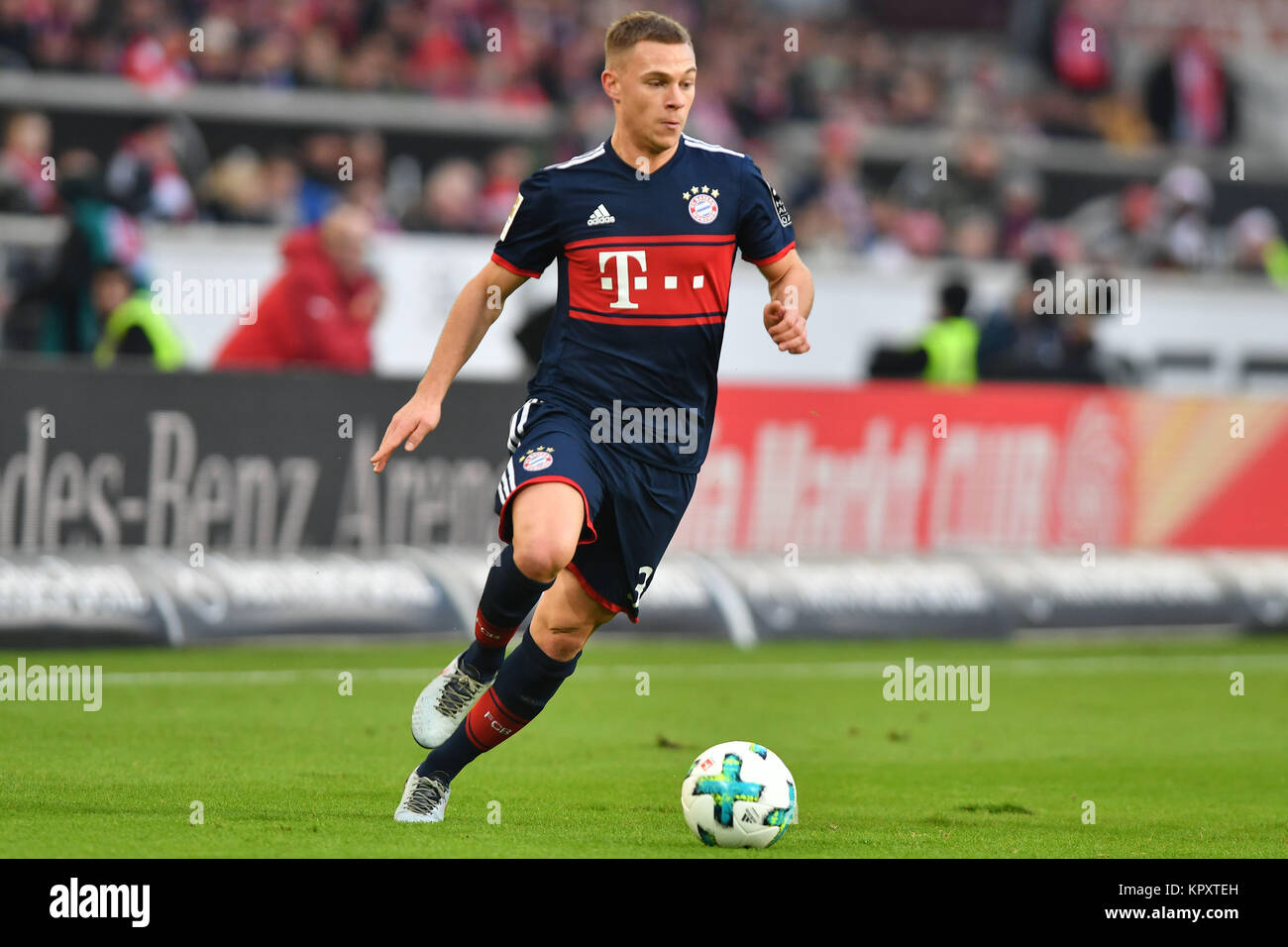 Stuttgart, Deutschland. 16th Dec, 2017. Joshua KIMMICH (FC Bayern ...