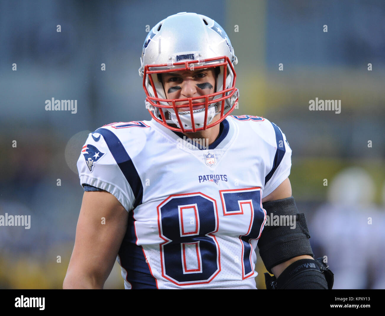Dec 17th, 2017: Patriots Rob Gronkowski #87during the New England ...