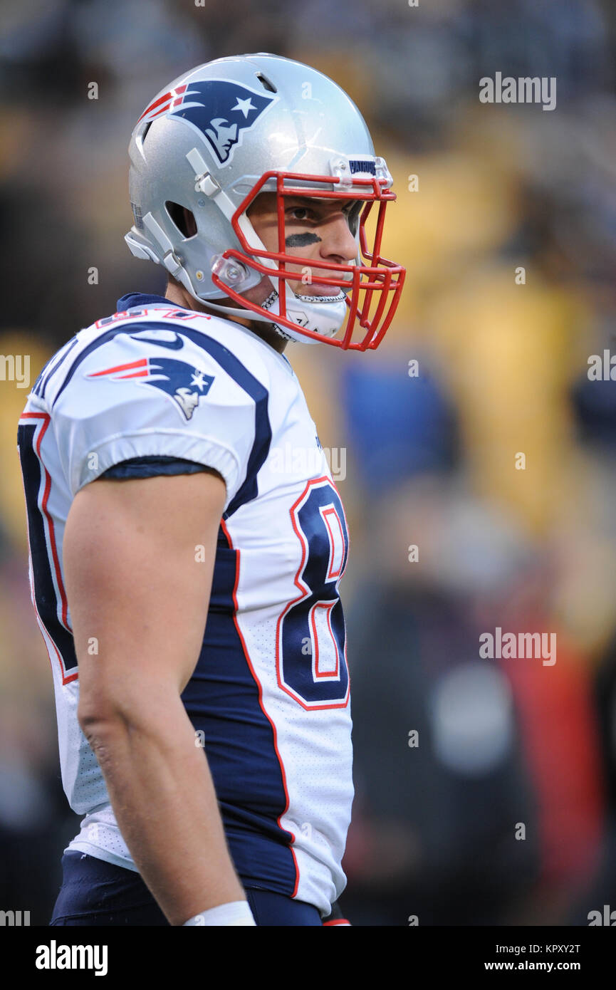 Dec 17th, 2017: Patriots Rob Gronkowski #87during the New England ...
