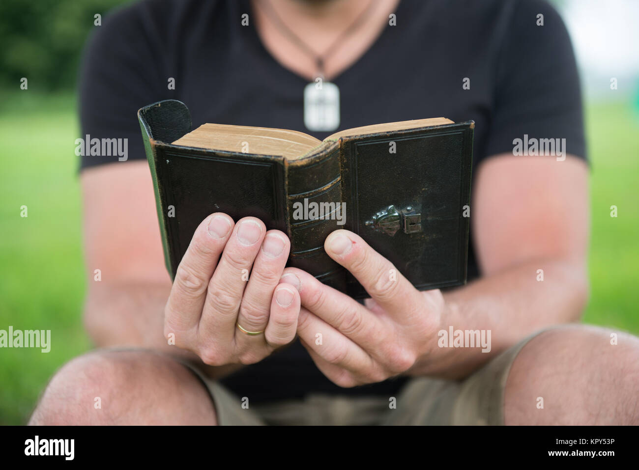 Bible promise hi-res stock photography and images - Alamy