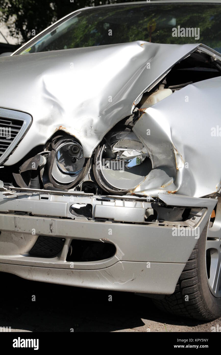 Car radiator damage hi-res stock photography and images - Alamy