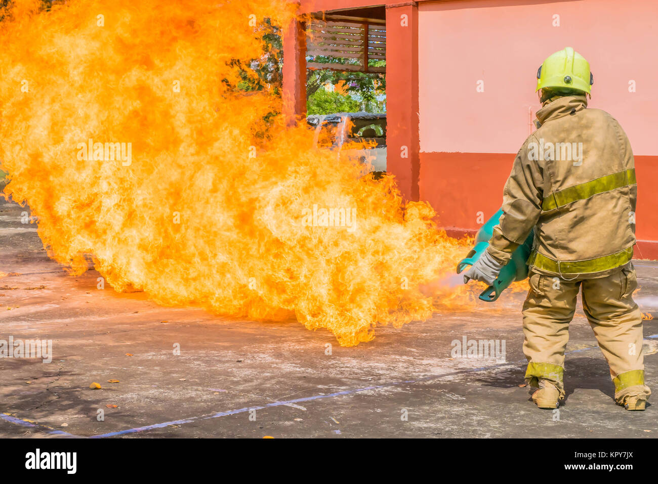 Stifled hi-res stock photography and images - Alamy