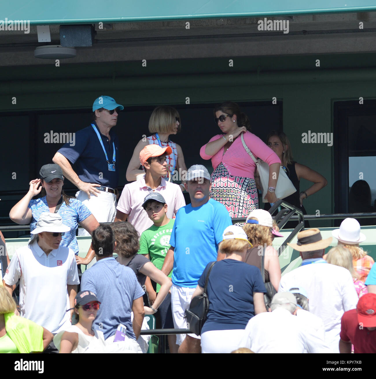 KEY BISCAYNE, FL - MARCH 21: Anna Wintour Mirka Federer at Sony Open ...