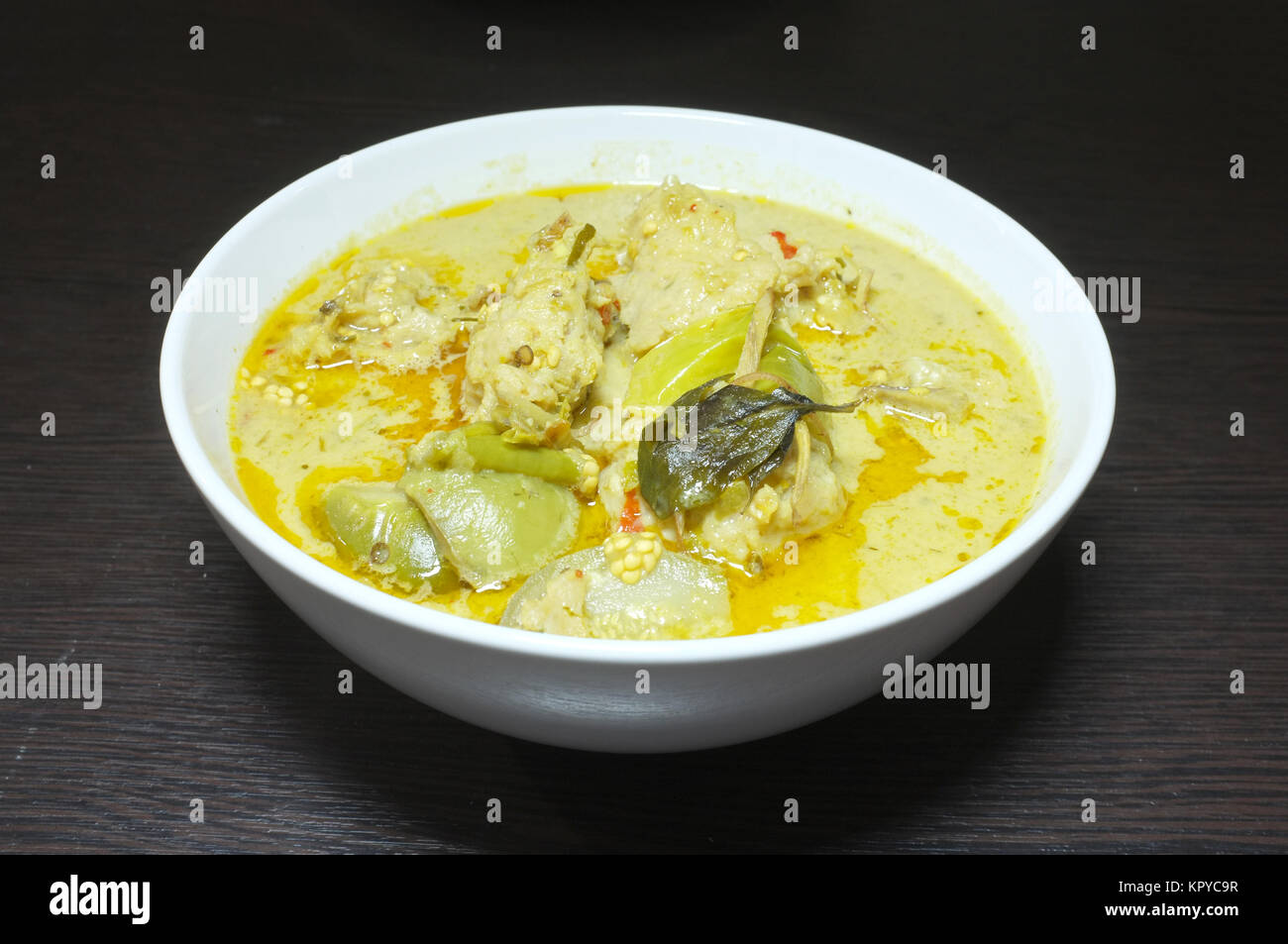 Green Curry with fish balls Stock Photo - Alamy