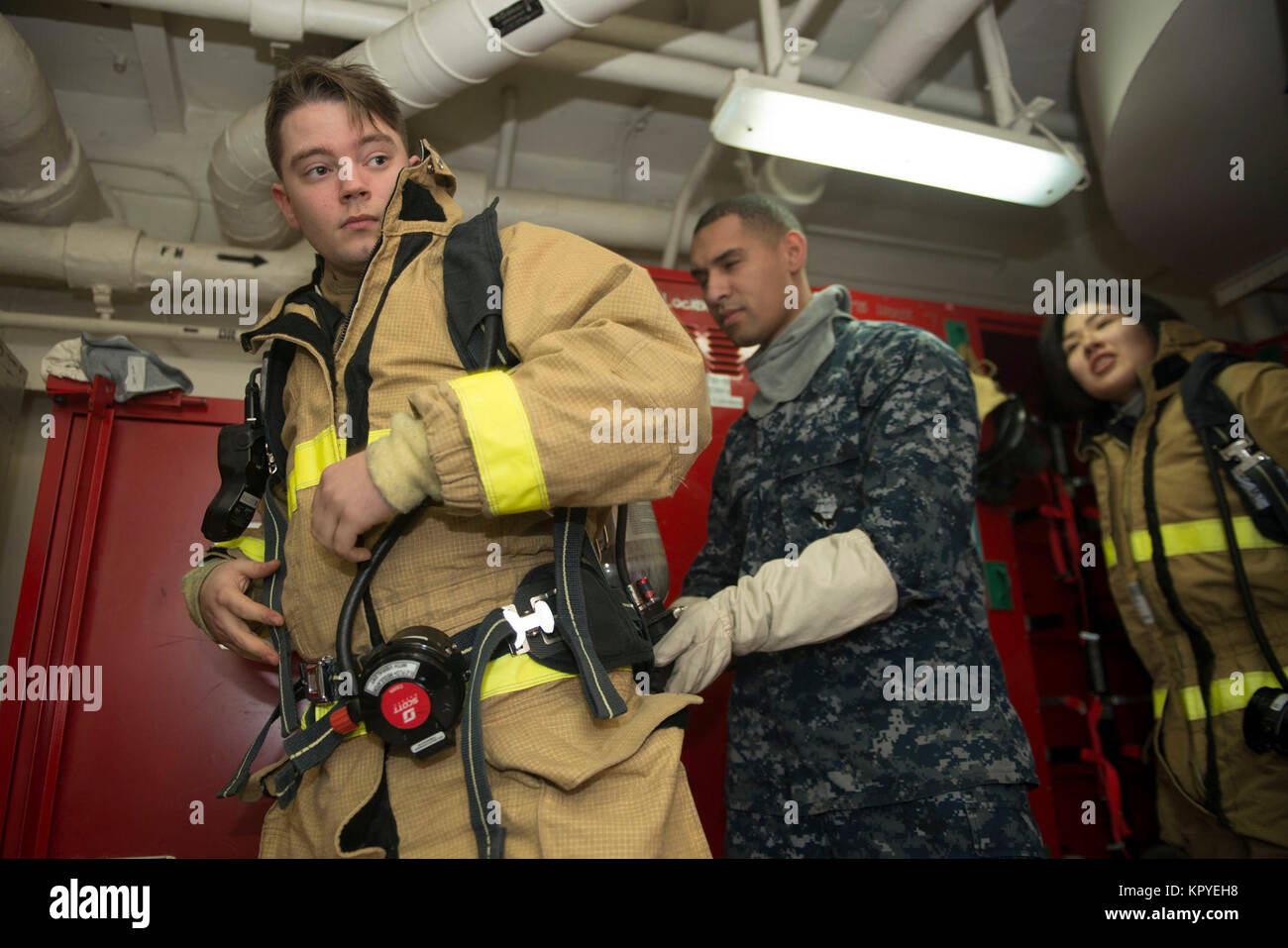 BREMERTON, Wash. (Dec. 7, 2017) Air Traffic Controller 3rd Class Kevin ...