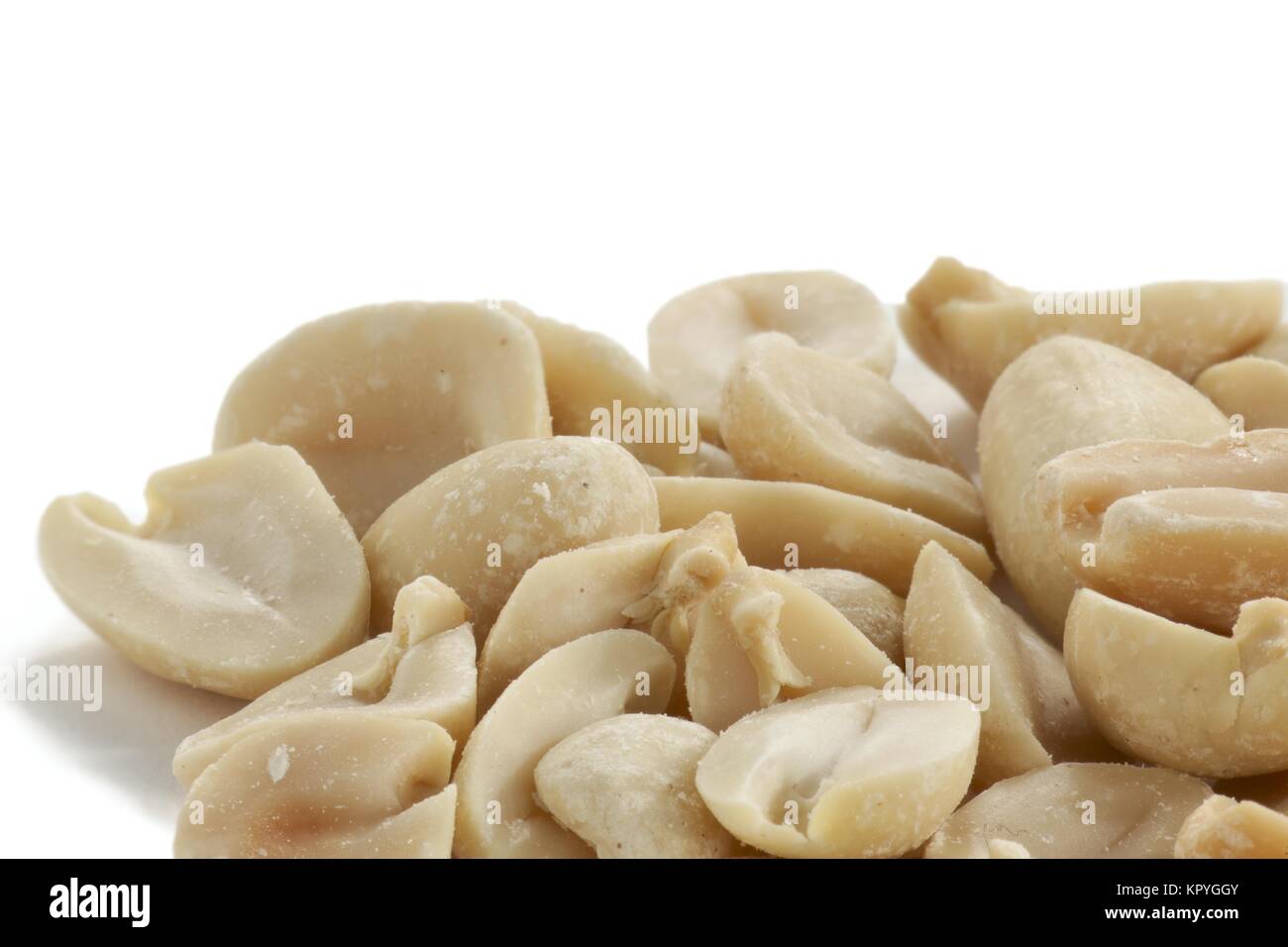 pile of white peanuts close up Stock Photo - Alamy