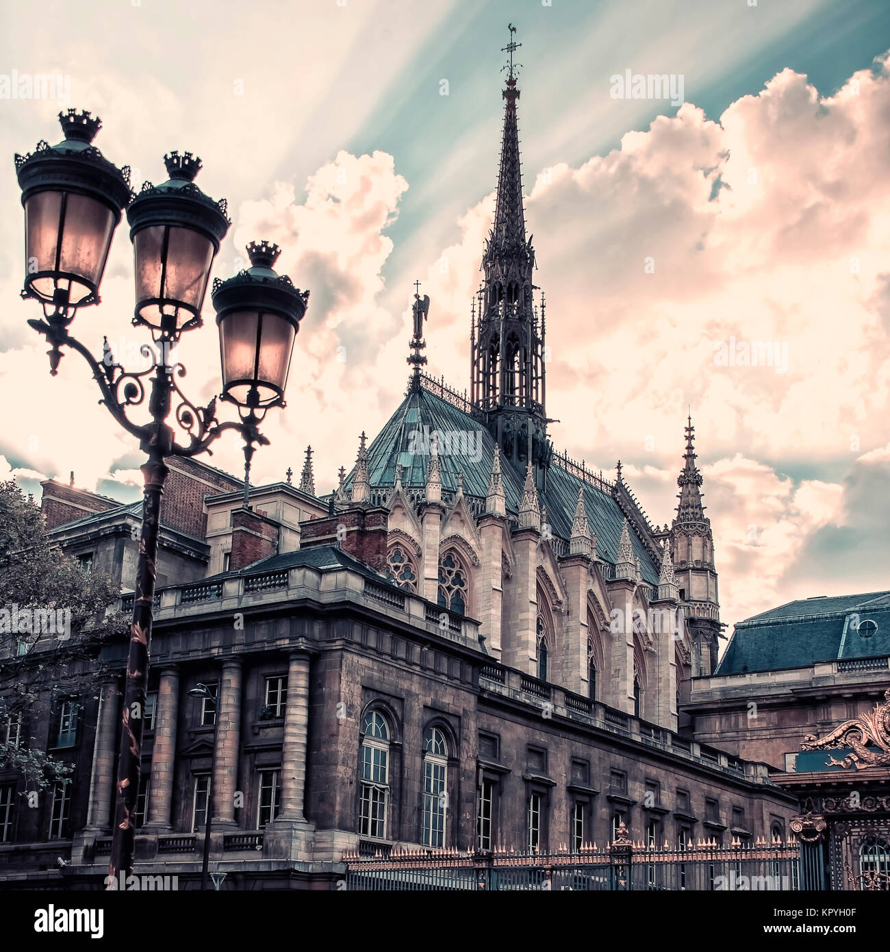 Paris facade gothic architecture hi-res stock photography and images ...