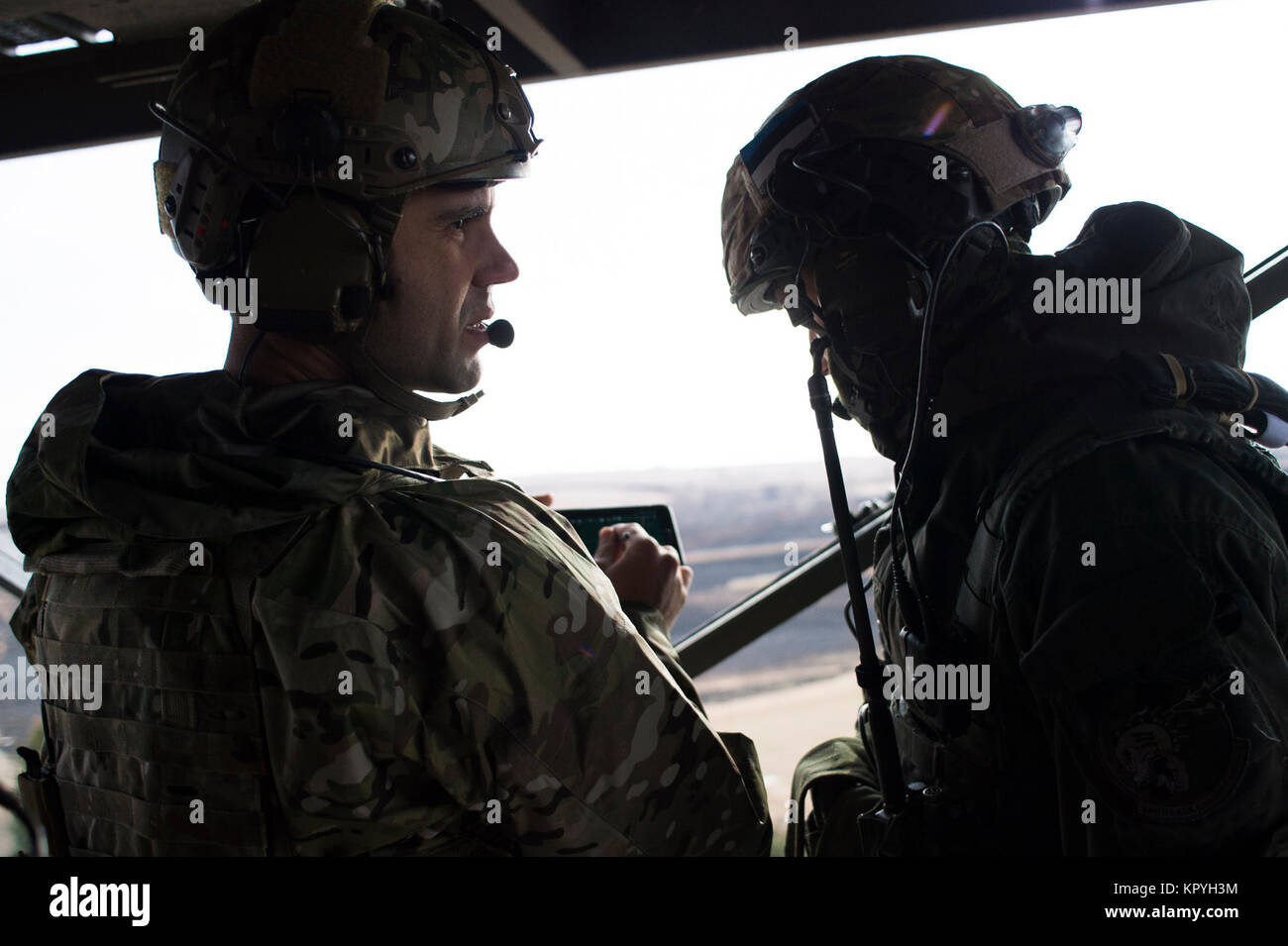Master Sgt. Larry Mansell, a 146th Air Support Operations Squadron ...