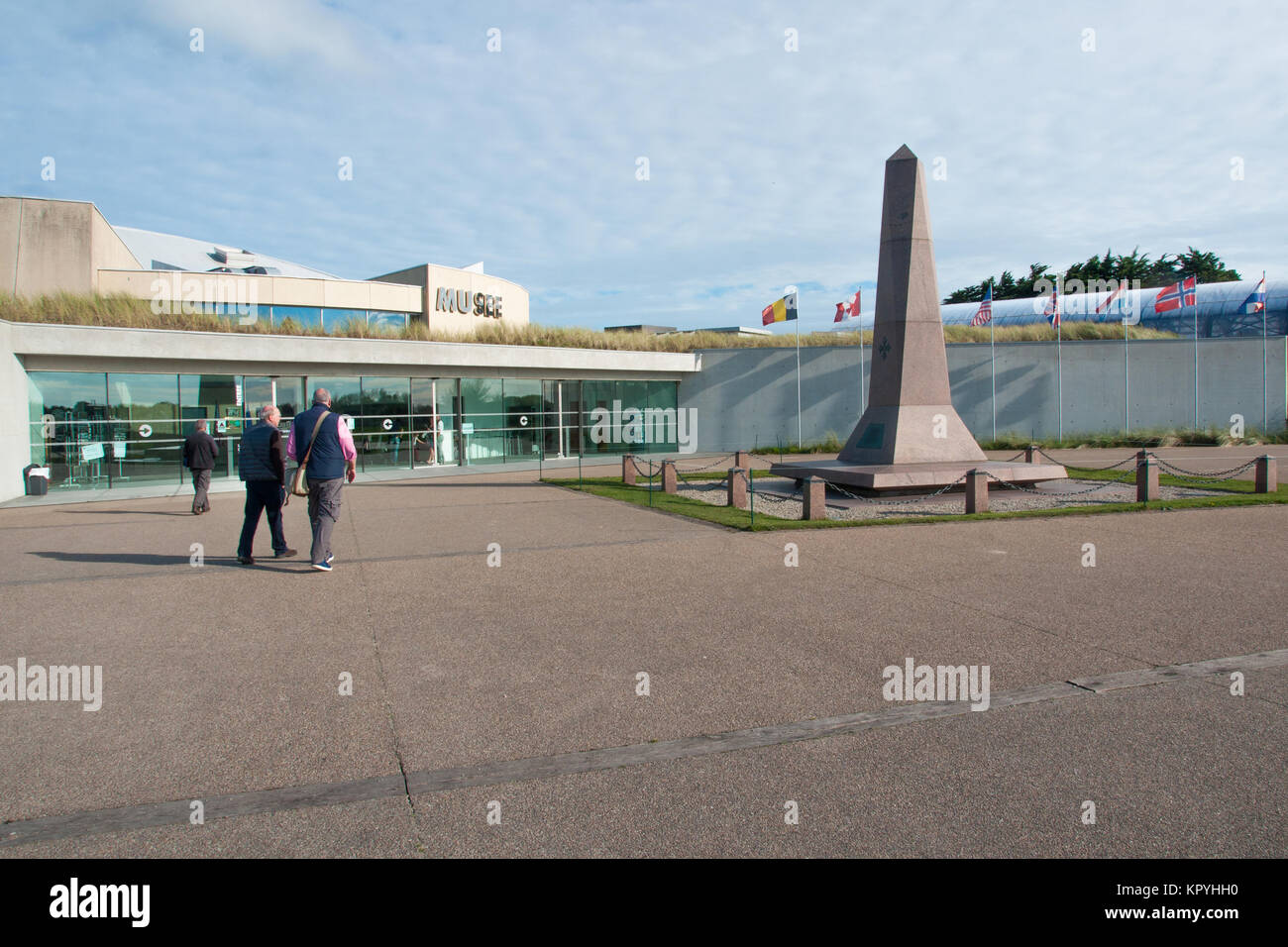 D day invasion museum hi-res stock photography and images - Alamy