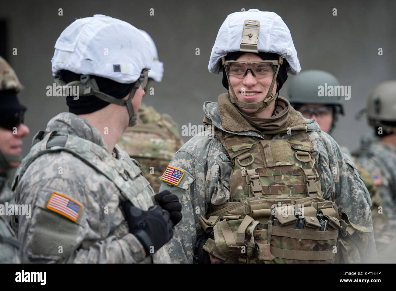 Soldiers assigned to 3rd Battalion, 509th Parachute Infantry Regiment ...