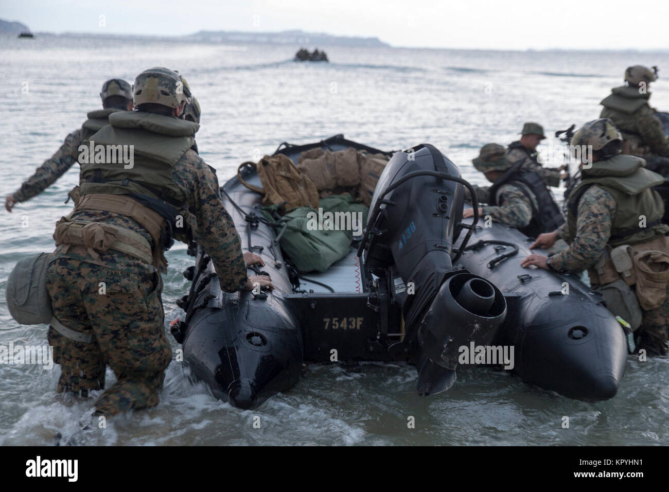 Marines with Bravo Company, Battalion Landing Team, 1st Battalion, 1st ...