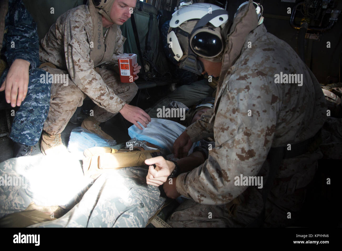 18th aeromedical evacuation squadron hi-res stock photography and ...