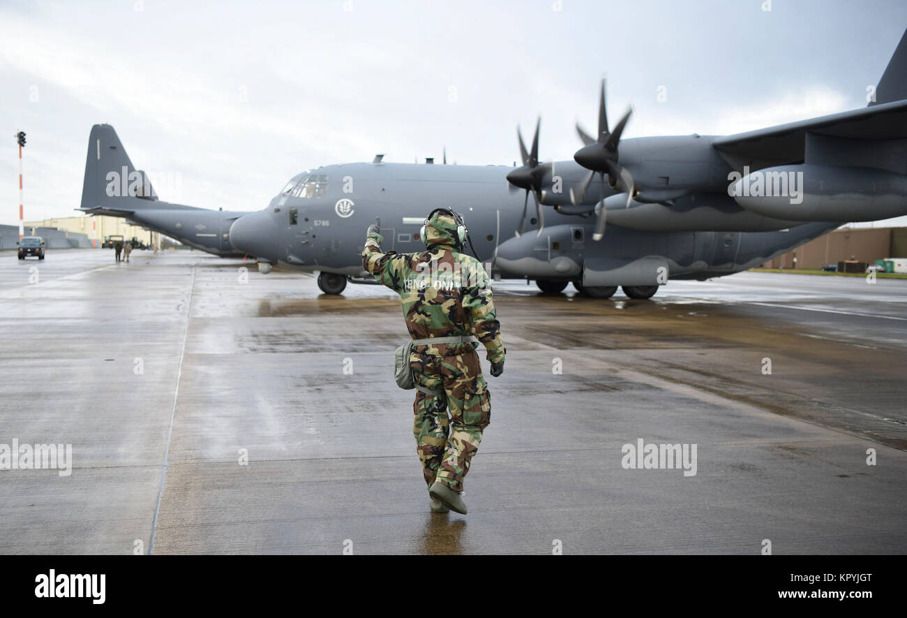 Air Commandos with the 67th Special Operations Squadron, 352d Special ...