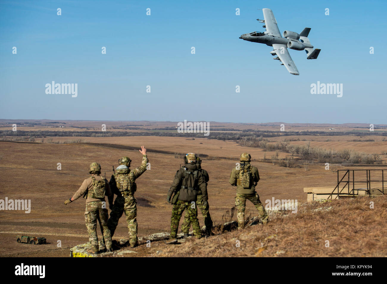 Members of the 146th Air Support Operations Squadron, from Oklahoma ...