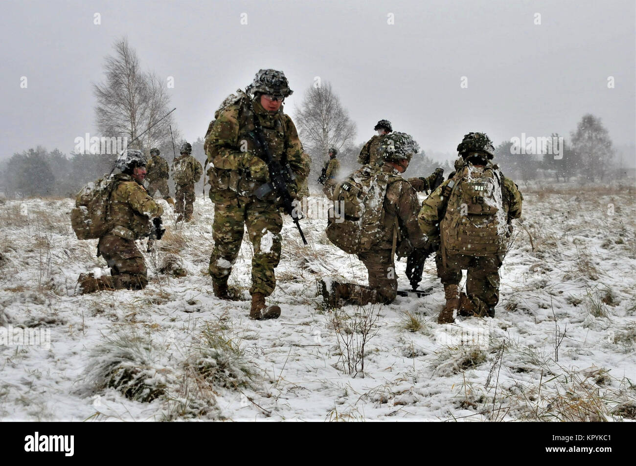 Mortar team of Lightning Troop, 3rd Squadron, 2nd Cavalry Regiment ...