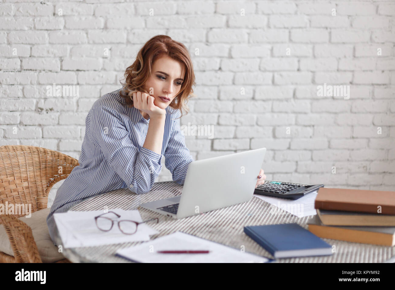 Woman staring worried hi-res stock photography and images - Alamy
