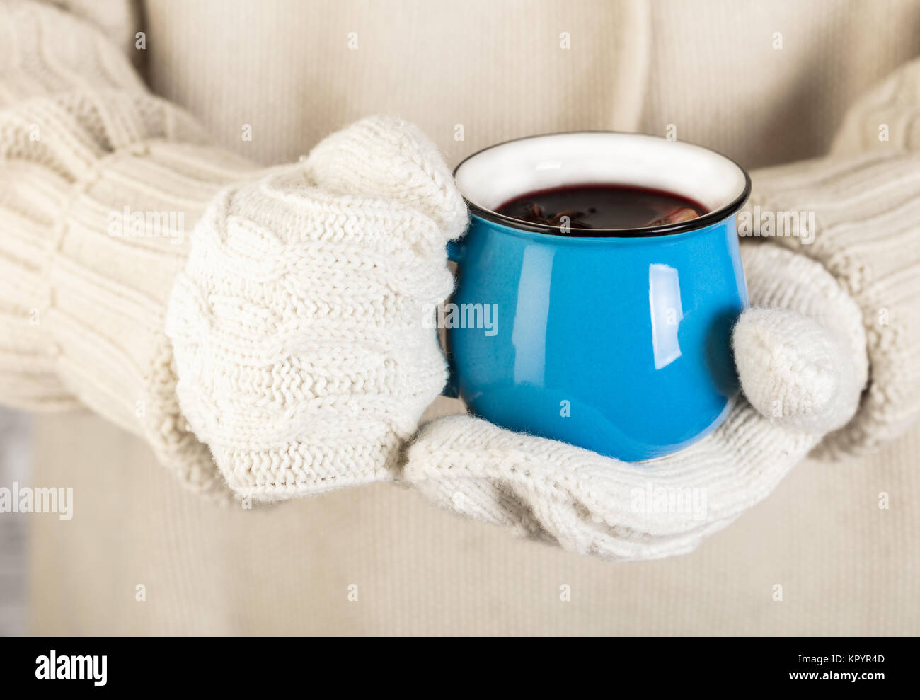 Mittens drink hi-res stock photography and images - Alamy