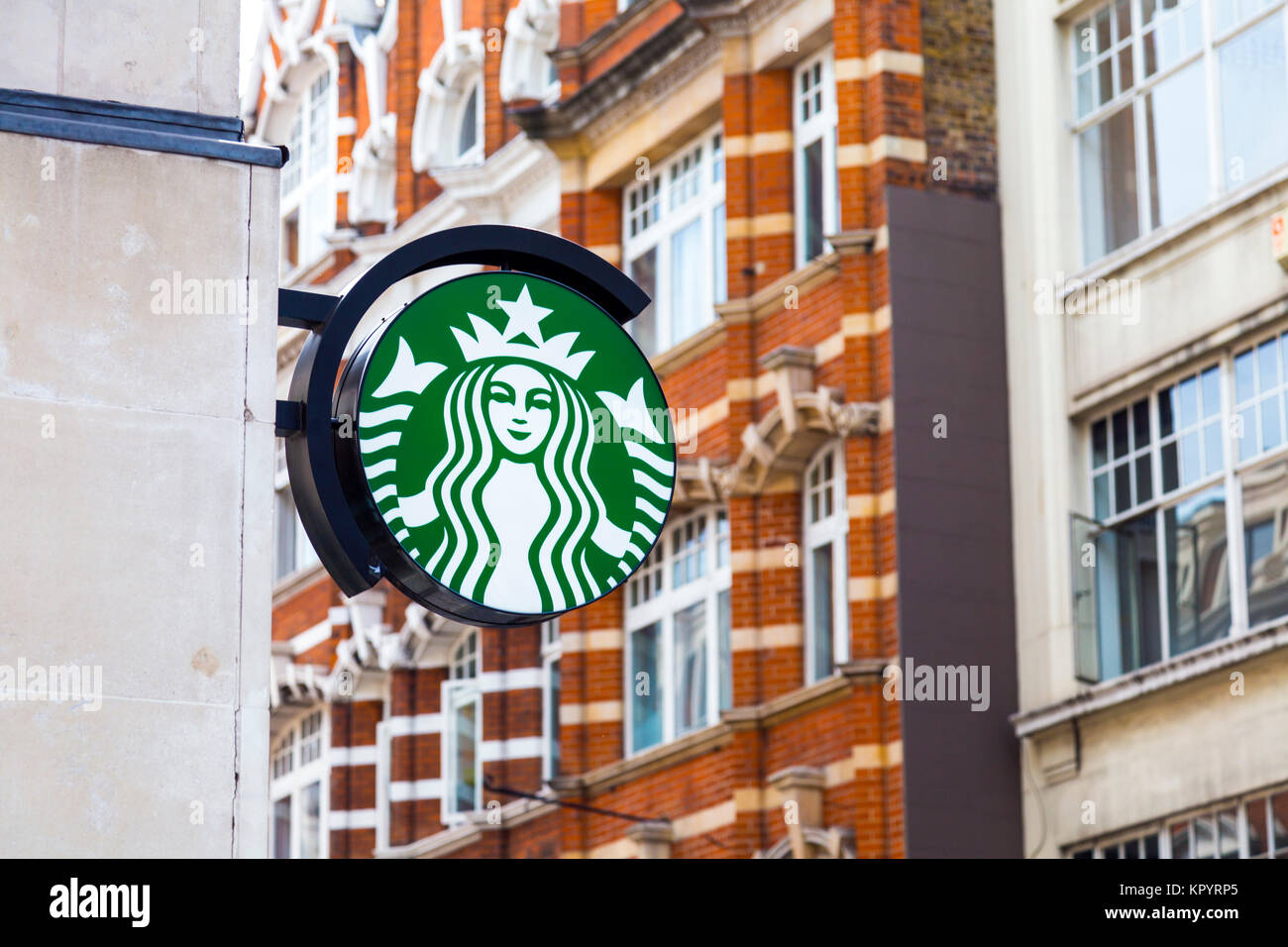 Starbucks logo hi-res stock photography and images - Alamy