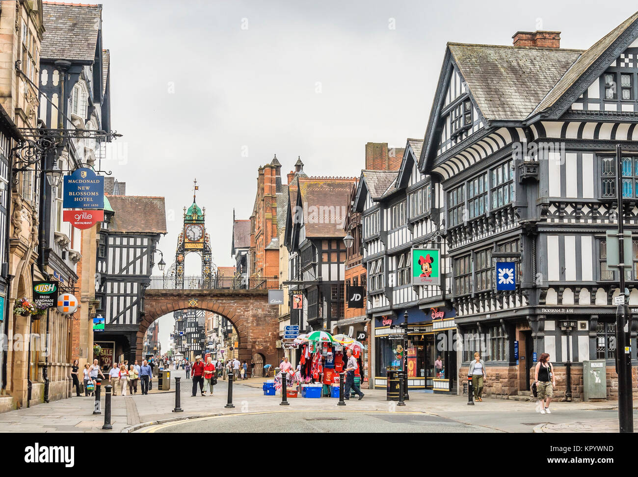 Chester rows medieval hi-res stock photography and images - Alamy